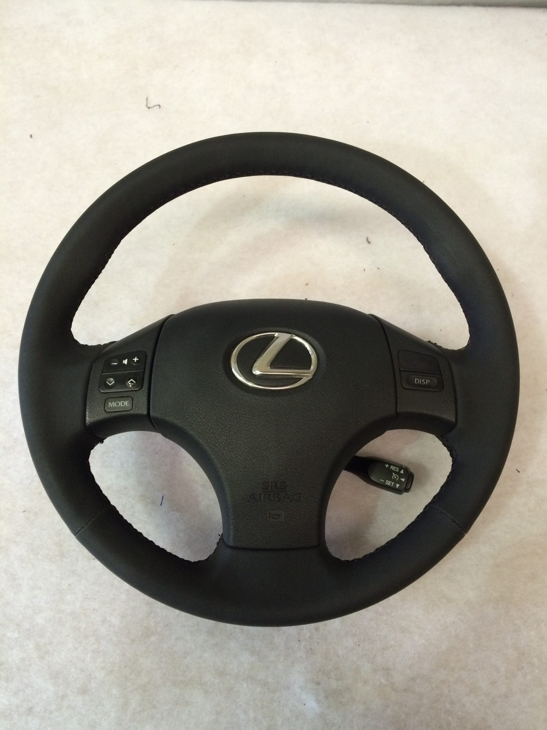 Tapizado Volante Lexus is 200 - Tapizados Alguacil